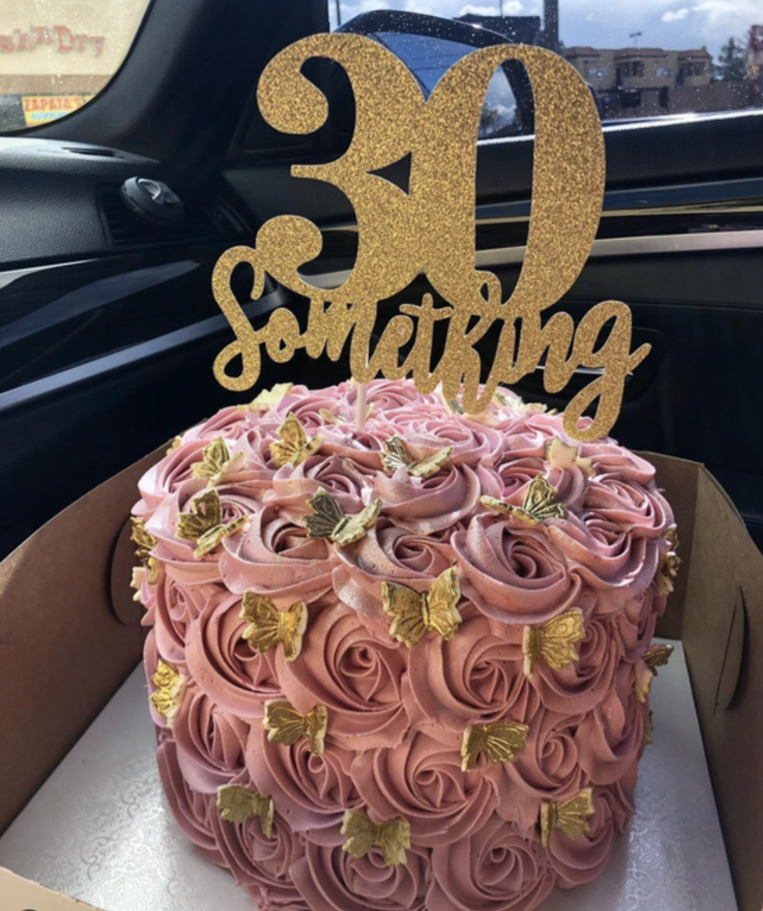 rosette cake design